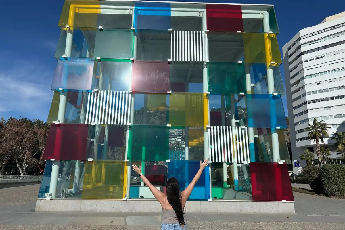 How to Live Like a Local in Spain: Customs and Daily Life